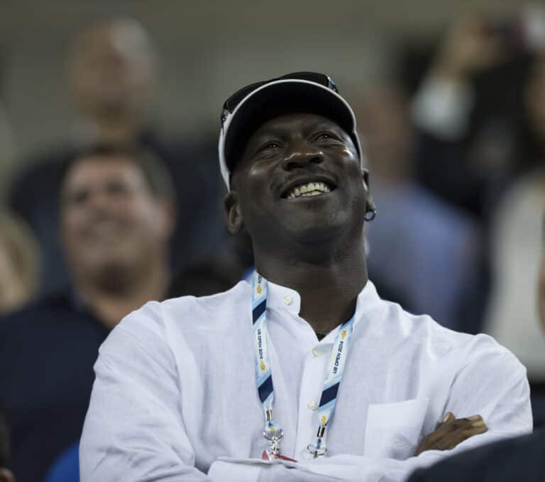 How tall is Michael Jordan? Height of Michael Jordan - Best Hotels Home