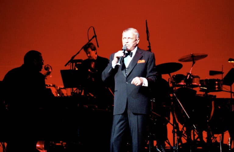 How tall was Frank Sinatra? Frank Sinatra Height, Age, Weight and Much ...