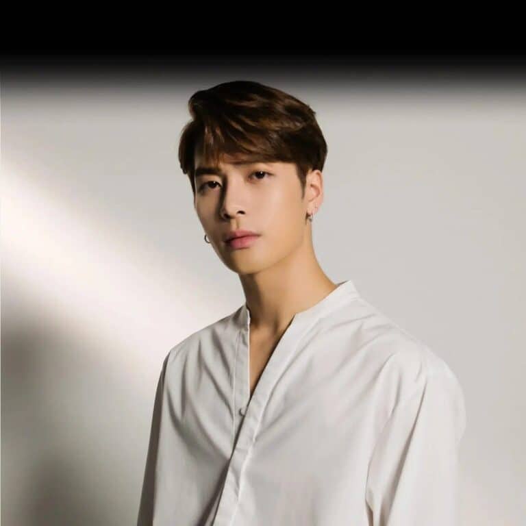 How tall is Jackson Wang? Jackson Wang Height, Age, Weight and Much ...